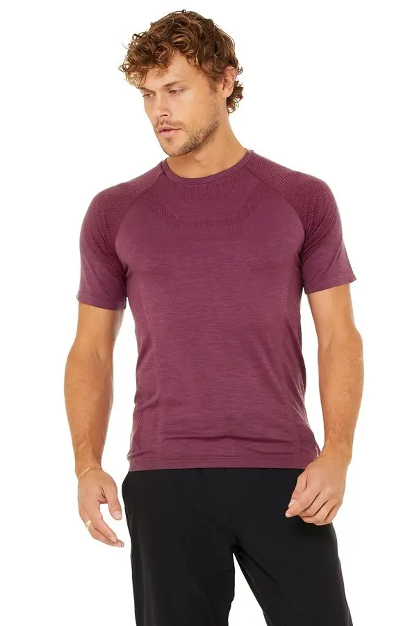 alo yoga Tシャツ Alo Yoga Triumph Crew Neck Tee | Shopbop